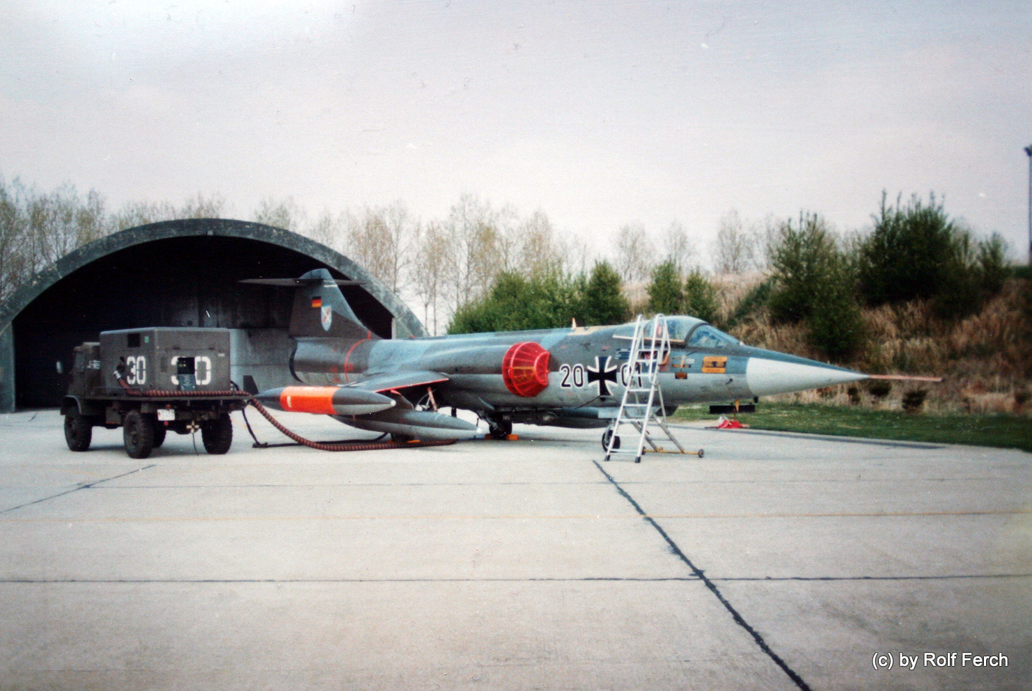 Referenzfotos von ASU (Aircraft Start Unit) aus den 60/70er'n der Bw ...